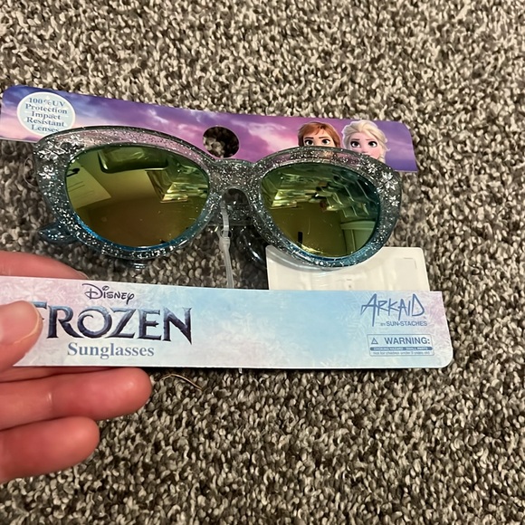 Disney | Accessories | Bnwt Disney Frozen Anna Elsa Bluesilver 0 Uv ...